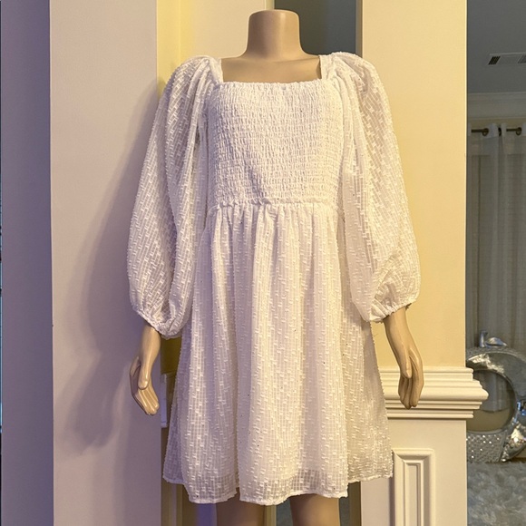 ARULA | Dresses | Arula White Textured With Sparkle Dress | Poshmark
